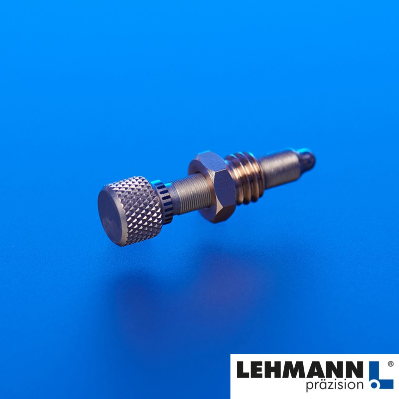 Adjustment screws with fine thread